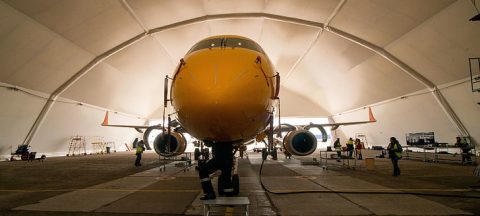 Todo lo que debes saber sobre los hangares de aviones: características usos y ventajas ...