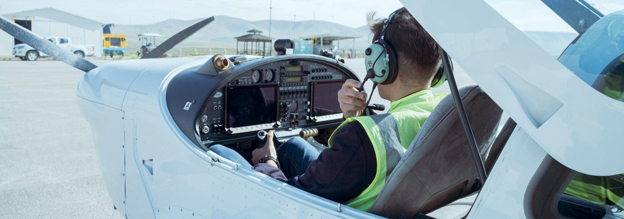 Aviones monoplaza: Todo lo que necesitas saber sobre los aviones de un ...